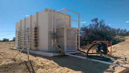 Types of portable chemical transfer pumps